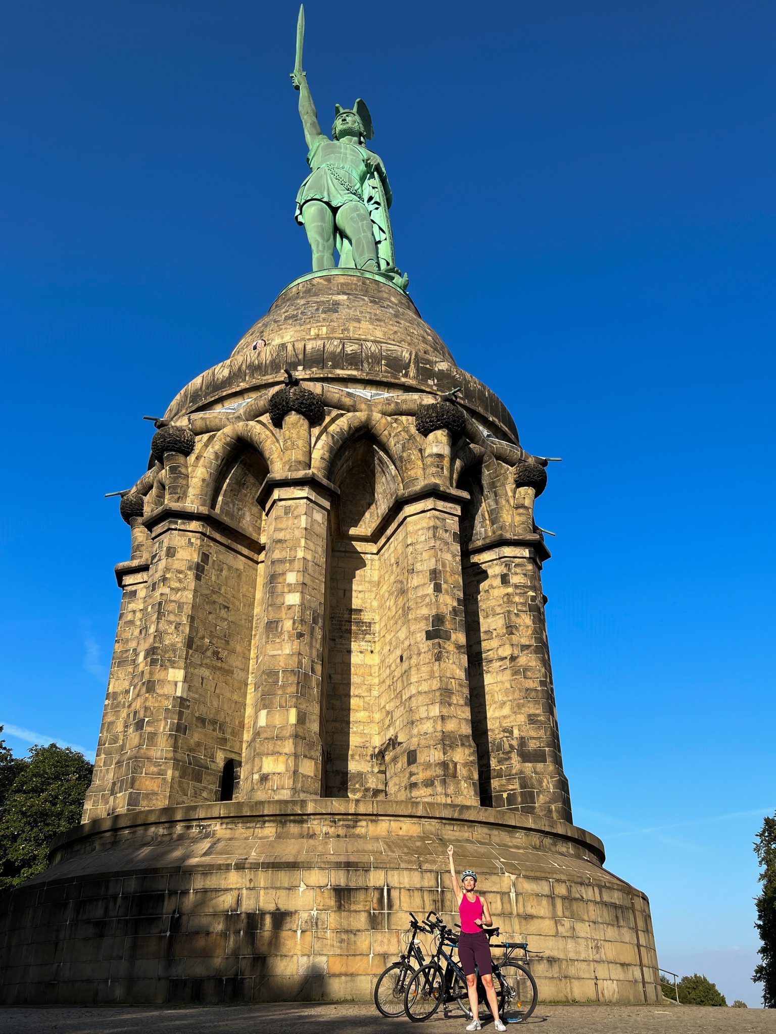 Der Start unserer Radreise beginnt am Hermannsdenkmal in Detmold